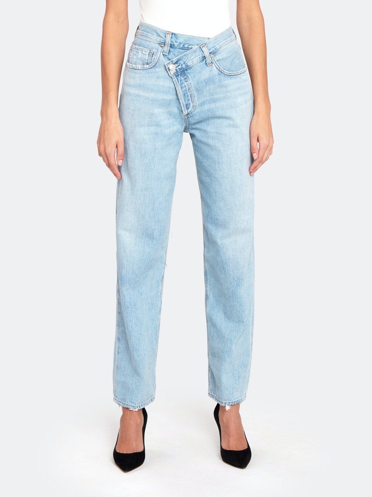 Why every woman should buy crossover jeans in 2021? | JUAJEANS